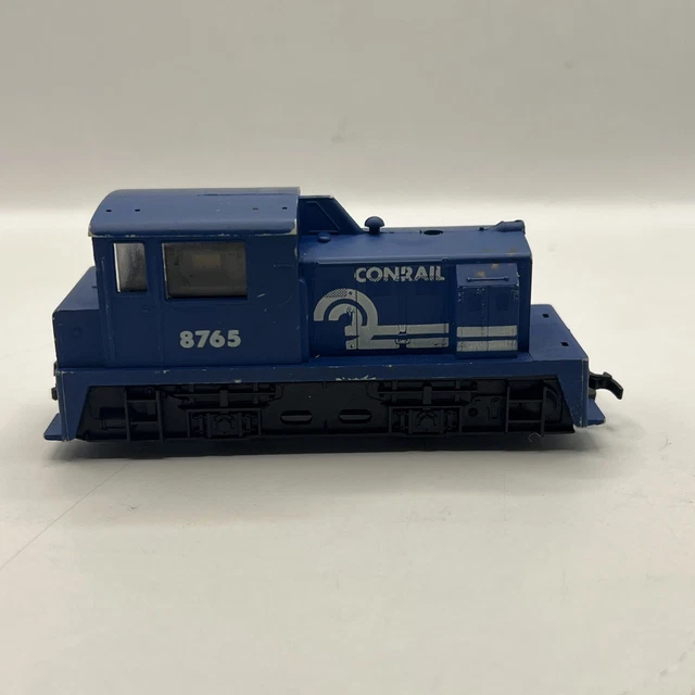 HO SCALE AHM Conrail Switcher #8765 Locomotive Railroad Train MDT GE-35 ...
