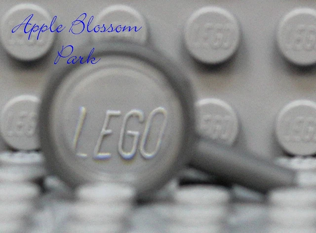 NEW LEGO CITY Minifig GRAY MAGNIFYING GLASS Minifigure Police Detective ...