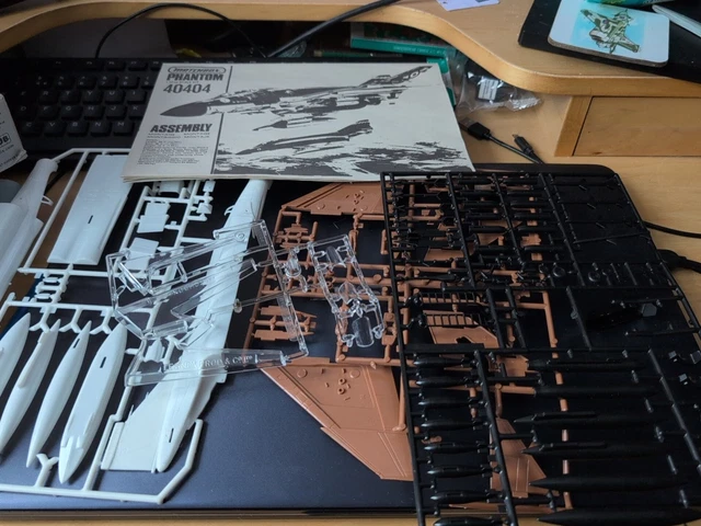 MATCHBOX RAF / ROYAL NAVY PHANTOM F-4M/K - 1:72 Aircraft Model Kit ...