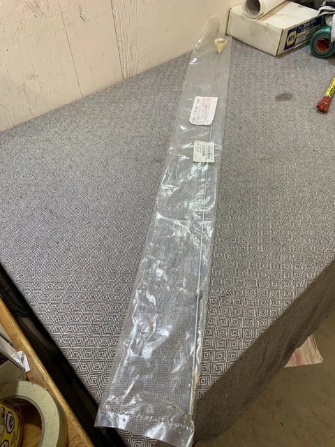6.6 LITRE DURAMAX Diesel Engine Oil Dipstick Oem Part No. 97287502 $120 ...