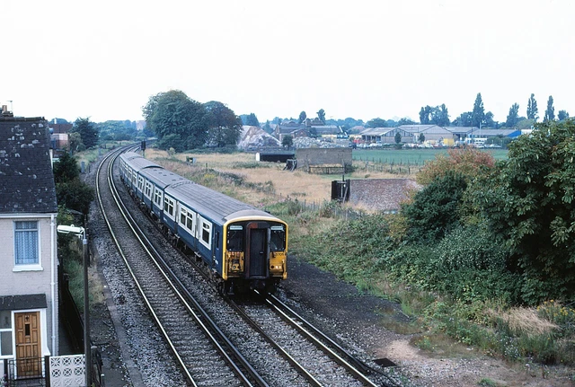 5554 ORIGINAL COLOUR Slide Emu Class 455/7 5705 At Twickenham 1986 £2. ...