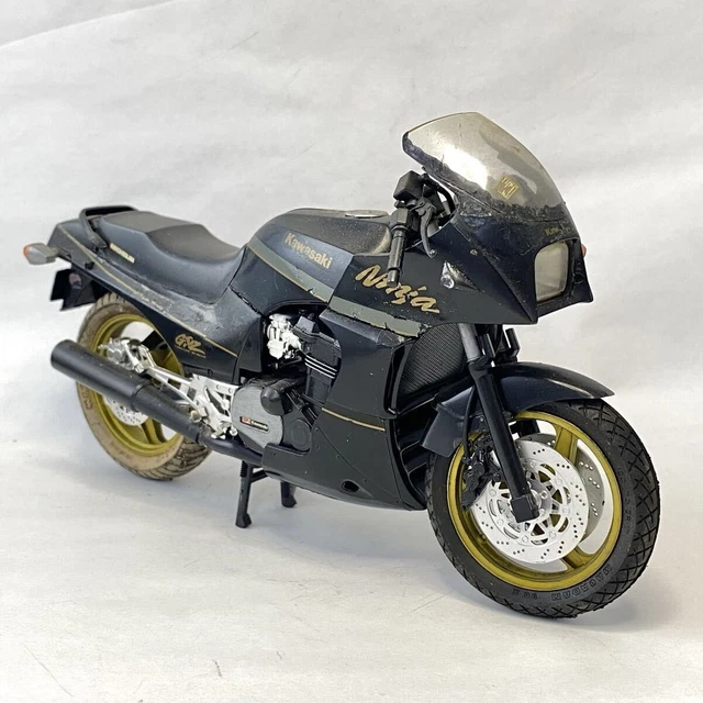 AOSHIMA KAWASAKI ZX900R GPZ Ninja 1/12 Kunststoff el fertig Motorrad ...