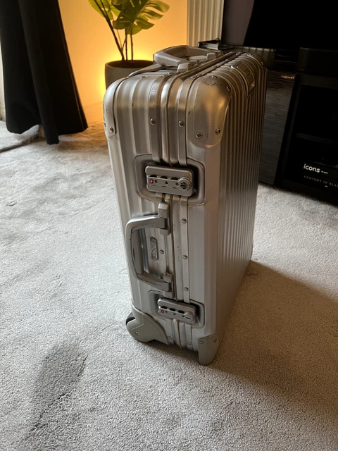 RIMOWA TOPAS CABIN S 32L SILVER 2-wheels Carry Suitcase - PRE LVMH ...