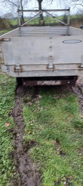 TIPPING TRAILER. ELECTRIC. £2,811.70 - PicClick UK