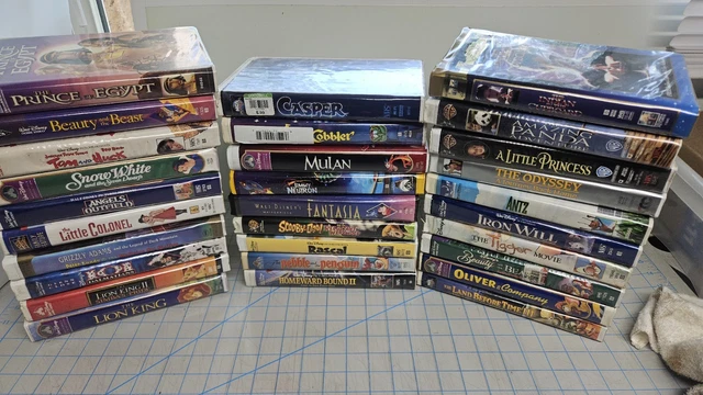 LOT OF 29 Vintage Disney VHS - Black Diamond Paramount Universal Warner ...
