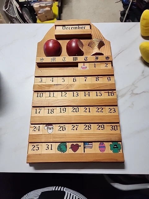 VINTAGE HANDMADE WOODEN Perpetual Calendar -Months Dates Complete $15. ...