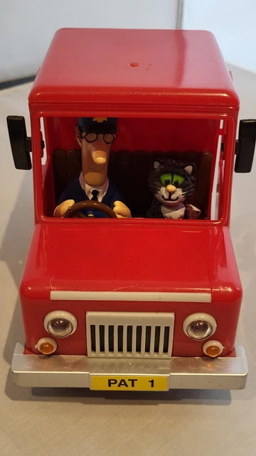 POSTMAN PAT & JESS THE CAT WITH PUSH ALONG FRICTION ROYAL MAIL VAN ...