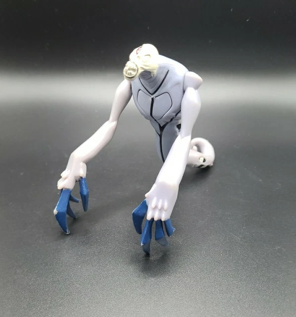 BEN 10 GHOSTFREAK Action Figure Bandai Rare Battle Version Cartoon ...