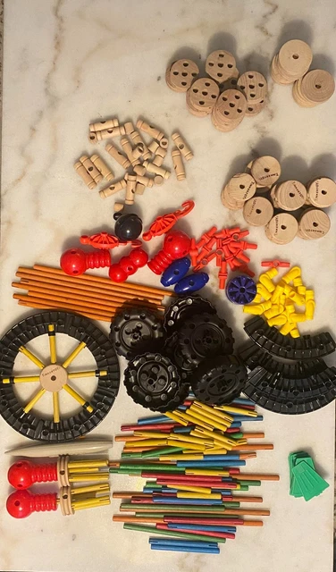VINTAGE TINKERTOY CLASSIC Ultra Construction Set 237/250 Piece Hasbro ...