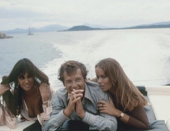 CAROLINE MUNRO, ROGER Moore and Barbara Bach 10" x 8" Photo - James ...