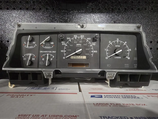 92 93 FORD F150 F250 F350 Bronco Speedometer Instrument Cluster 139k ...