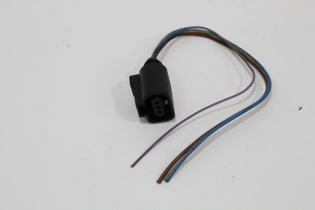 VW POLO 6N Mk3 3 Pin Wiring Connector and Short Length of Wire ...