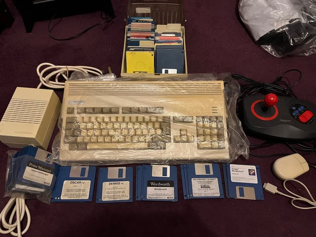 RARE VINTAGE COMMODORE Amiga 1200 Computer Keyboard, Joystick, + Extras ...