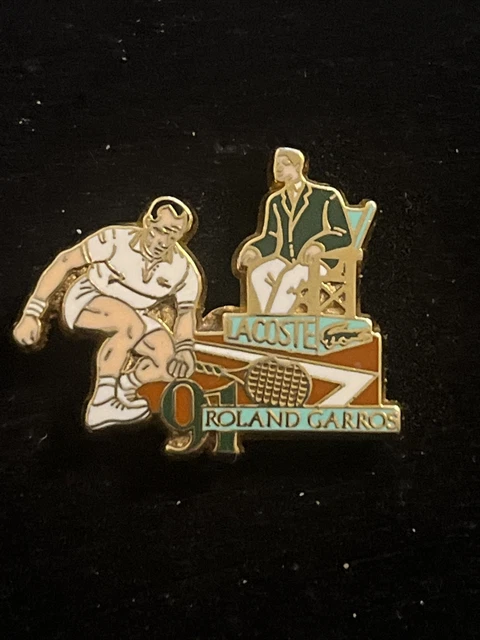 PIN'S LACOSTE ROLAND GARROS 1991 SIGNE Arthus Bertrand EUR 15,00 - PicClick FR