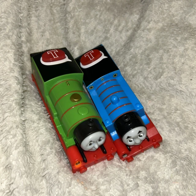 THOMAS THE TANK Engine and percy Trains Talking Motorized Trackmaster ...