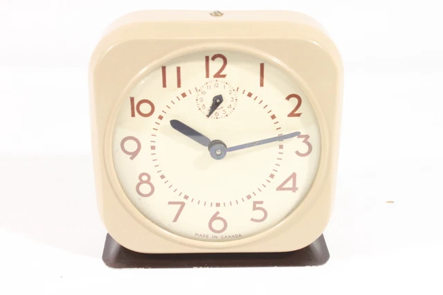VINTAGE ALARM CLOCK, no name,made in Canada.(ref H 671) $44.60 ...