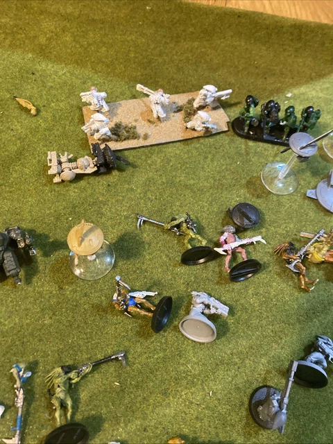 WARHAMMER 40K TAU lot incl Drones Battle suits Kroots X65 £33.00 ...