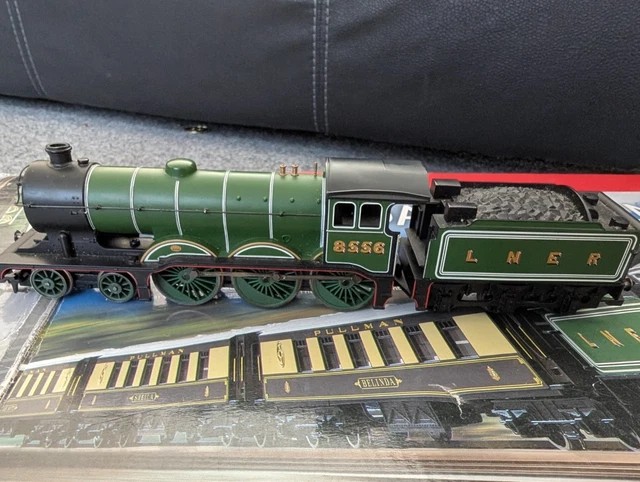 HORNBY 00 DCC fitted Locomotive LNER B12 class from R1097 East coast ...