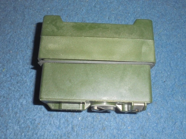EX BRITISH ARMY - Clansman PRC 349 Radio Battery Cassette Grade 1. £12. ...