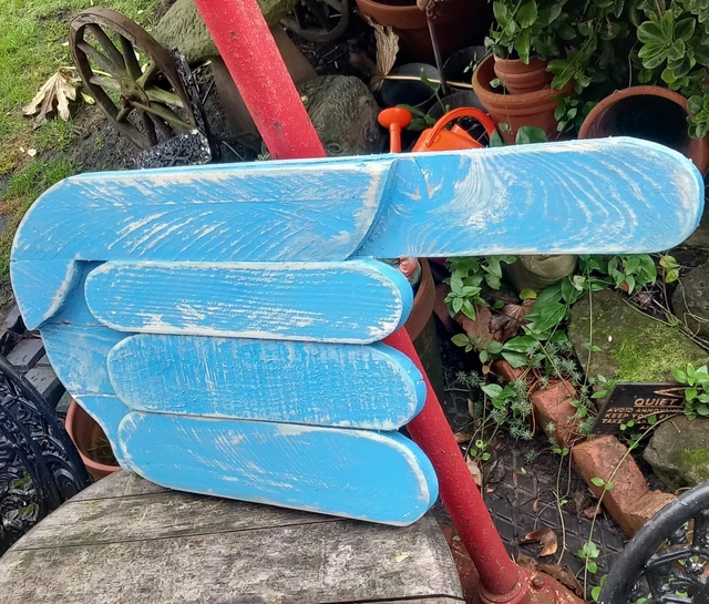 AMUSEMENTS FUNFAIR FAIRGROUND Circus Wooden Pointing Finger Way In Shop ...