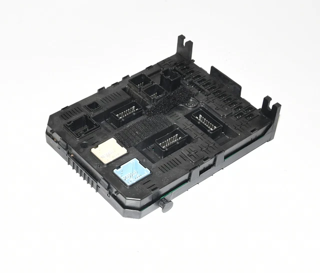 UNITÉ EMBARQUÉE DE Commande D'Alimentation Bcm Corps Contrôle Module ...