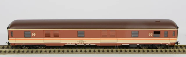 ROCO HO 44376 Renfe Spanish Baggage Coach Nem Close Couplings Appears ...