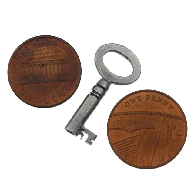 SMALL TINY KEY with Flat Bow 1" - Antique Key Vintage Key - ref.k364 £ ...