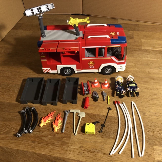 PLAYMOBIL FIRE TRUCK 71233 CITY ACTION RESCUE 95% complete Working ...