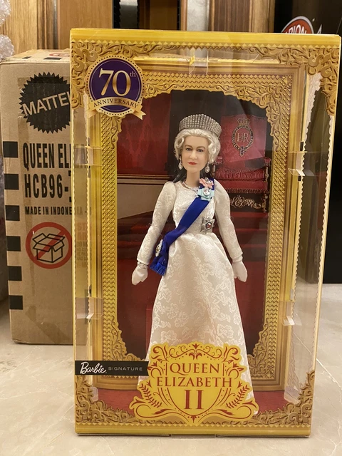 BARBIE SIGNATURE QUEEN Elizabeth II Platinum Jubilee Collector Doll NEW ... BARBIE SIGNATURE QUEEN Elizabeth II Platinum Jubilee Collector Doll NEW ...