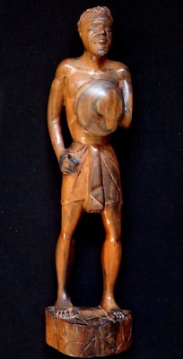 ANCIEN GUERRIER MADAGASCAR 36cm sculpture bois signé Old wooden african ...