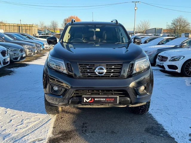 NISSAN NAVARA 2.3 dCi N-Guard Auto 4WD Euro 6 4dr Diesel Automatic £ ...