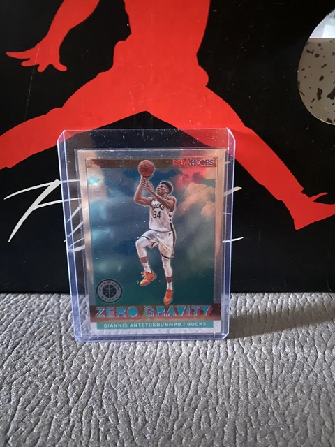2019-20 PANINI HOOPS Premium Stock Giannis Antetokounmpo Zero Gravity ...