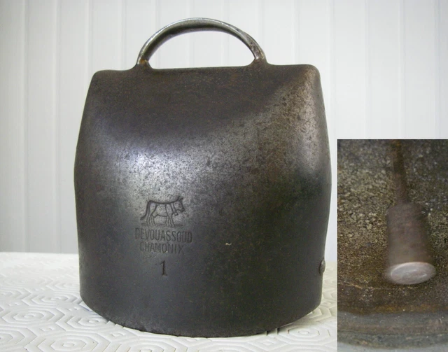 ANCIENNE CLOCHE DE VACHE DEVOUASSOUD CHAMONIX N°1 cow bell ring EUR 40 ...