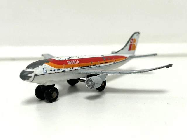 MATCHBOX SKYBUSTERS SB-28 Airbus A300 Iberia Livery Modello Aeromobile ...