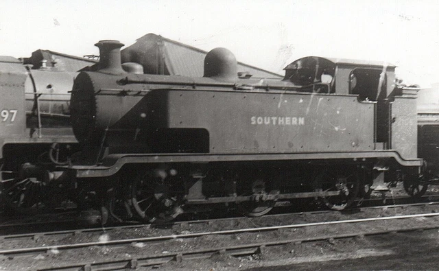 SOUTHERN CLASS E2 0-6-0T No 2106 at UNKNOWN LOCATION NICE R/PHOTO £1.00 ...