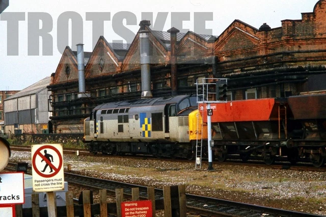 35MM SLIDE BR British Rail Diesel Locomotive Class 37 37214 1990 ...
