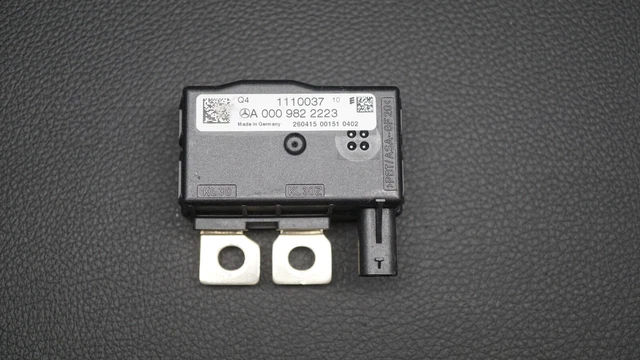 GENUINE MERCEDES BENZ Fuse Box Relay Module Regulator A0009822223 ...