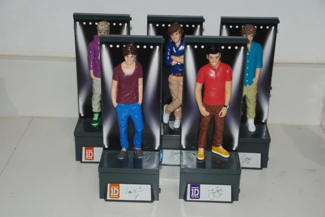 ONE DIRECTION 1D complete set Concert Stage Diorama Collector Doll 2012 ...