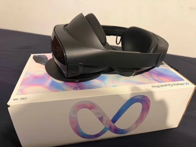 META QUEST PRO VR Headset 256GB - Black £456.00 - PicClick UK