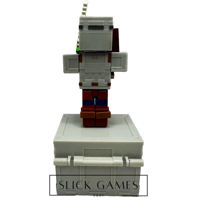 MINECRAFT DUNGEONS | Reinforced Mail Armor Battle Chest | Complete Set ...
