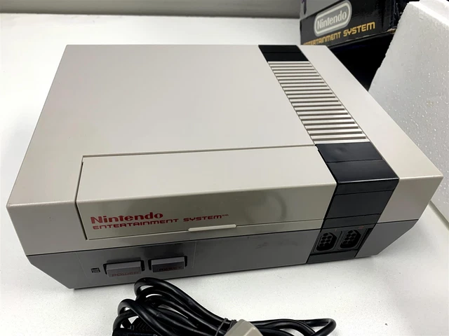 ENSEMBLE NINTENDO NES Deluxe avec lot ROB & console - Principalement ...