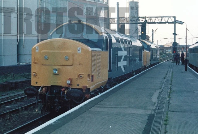 35MM COL NEGATIVE BR British Rail Diesel Loco 37401 Class 37 Warrington ...