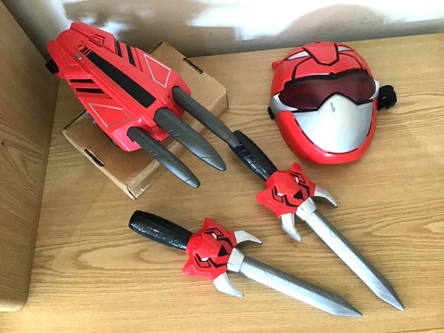 POWER RANGERS BEAST Morpher Electronic Cheetah Claw, Mask + 2 Weapons ...