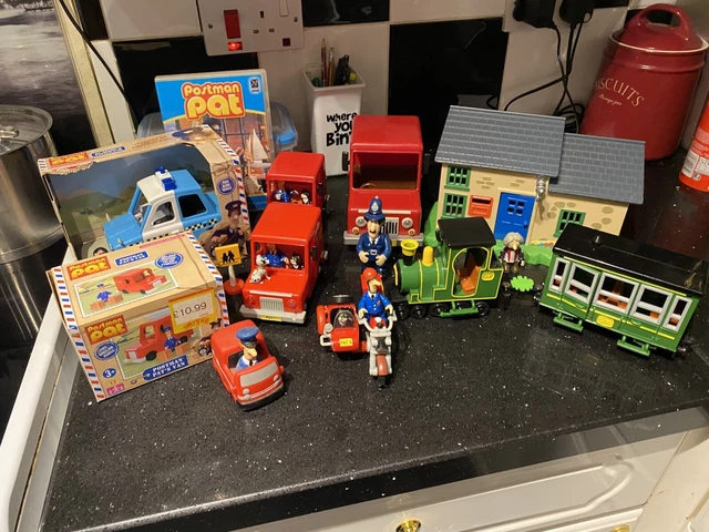 POSTMAN PAT TOYS Bundle Used £29.99 - PicClick UK