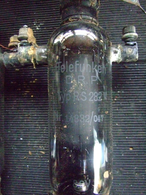 TELEFUNKEN RS282 TUBES From WWII 5 off 4 htrs ok military radio ...