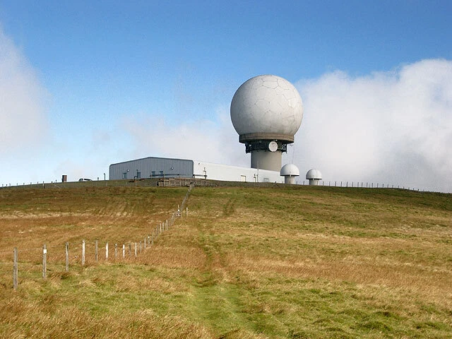 PHOTO 6X4 LOWTHER Hill Wanlockhead An aircraft tracking station and ...