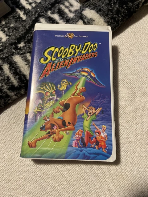 SCOOBY-DOO AND THE Alien Invaders (VHS, 2000, Warner Brothers Family ...