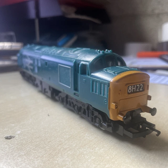 HORNBY. CLASS 37 071 In Large Logo livery OO Gauge £26.00 - PicClick UK