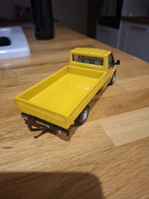 BRITAINS FARM TOYS Ford Transit Chassis Float Very Nice Condition £42. ...