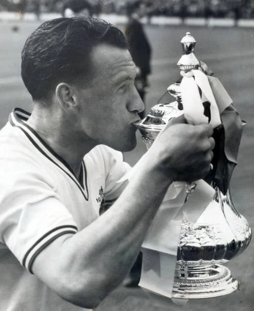BOLTON WANDERERS' CAPTAIN Nat Lofthouse 1958 Historic Old Photo $9.00 ...